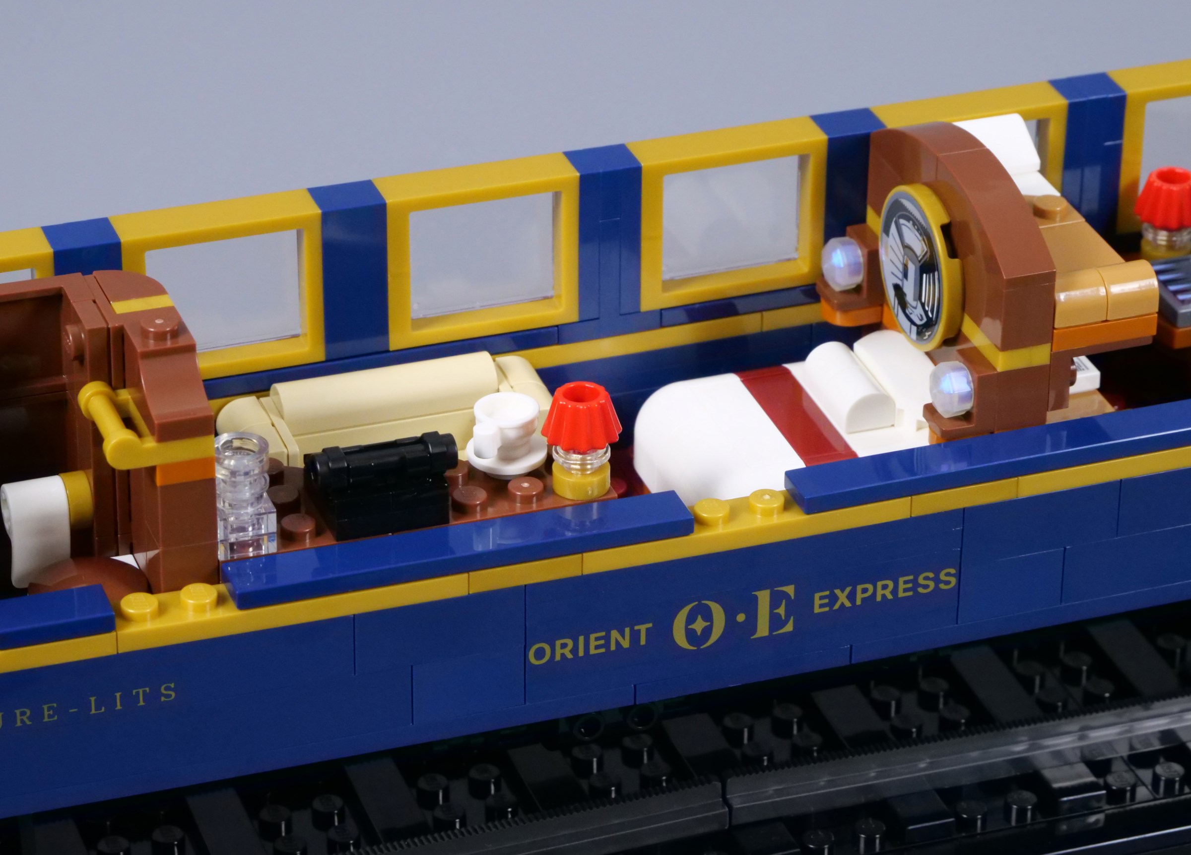 LEGO Ideas 21344 The Orient Express Train review | Brickset